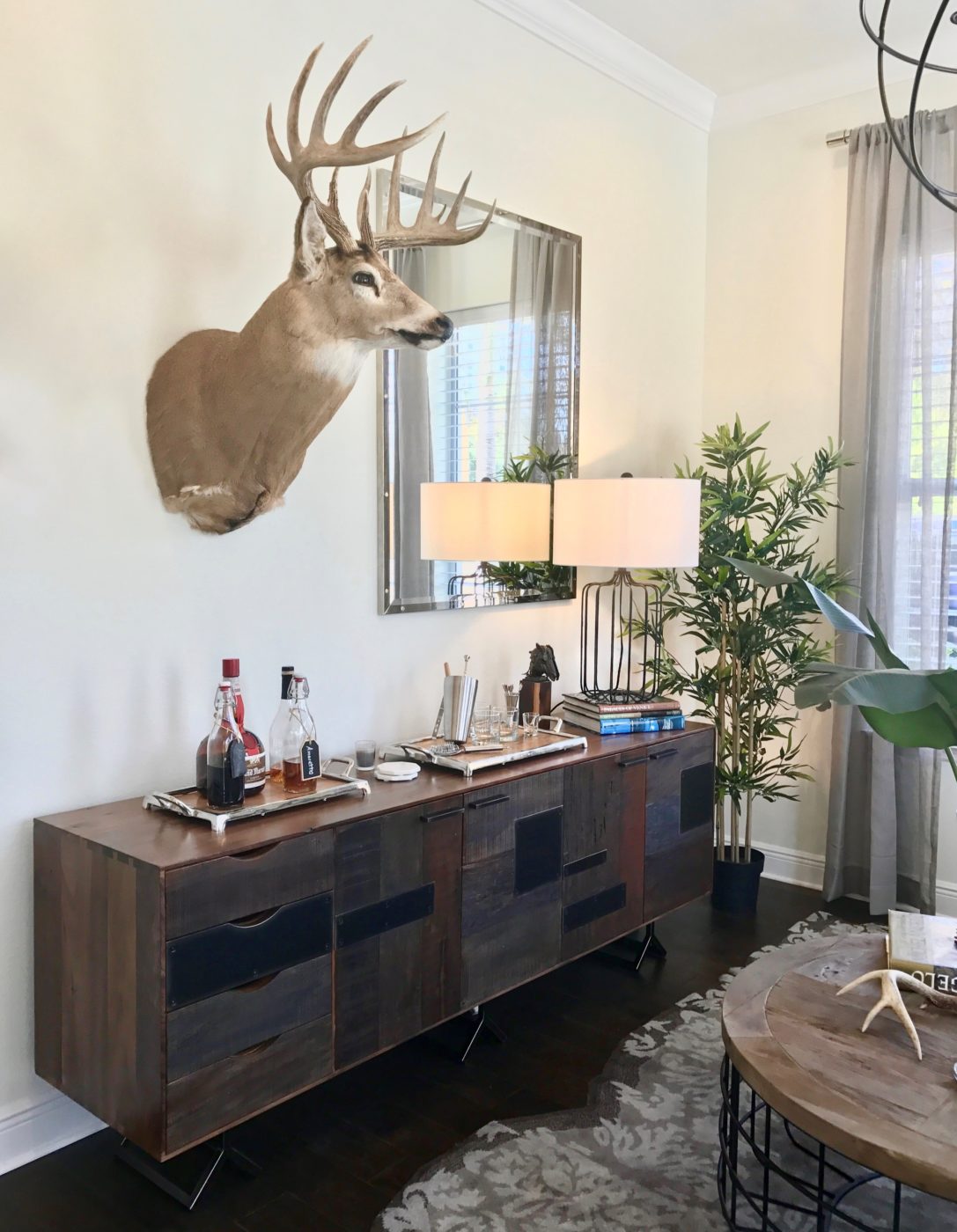 Console Bar - Tweak Your Space